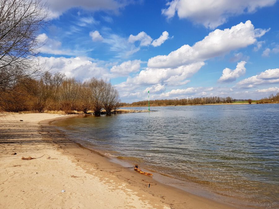 Ein Tag am Rhein - Niederrheinblond.de